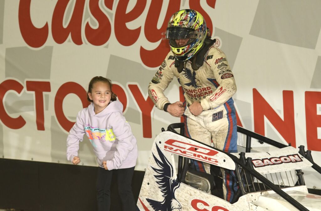 Brady Bacon Reaps Third Career $15,000 Corn Belt Clash at Knoxville ...